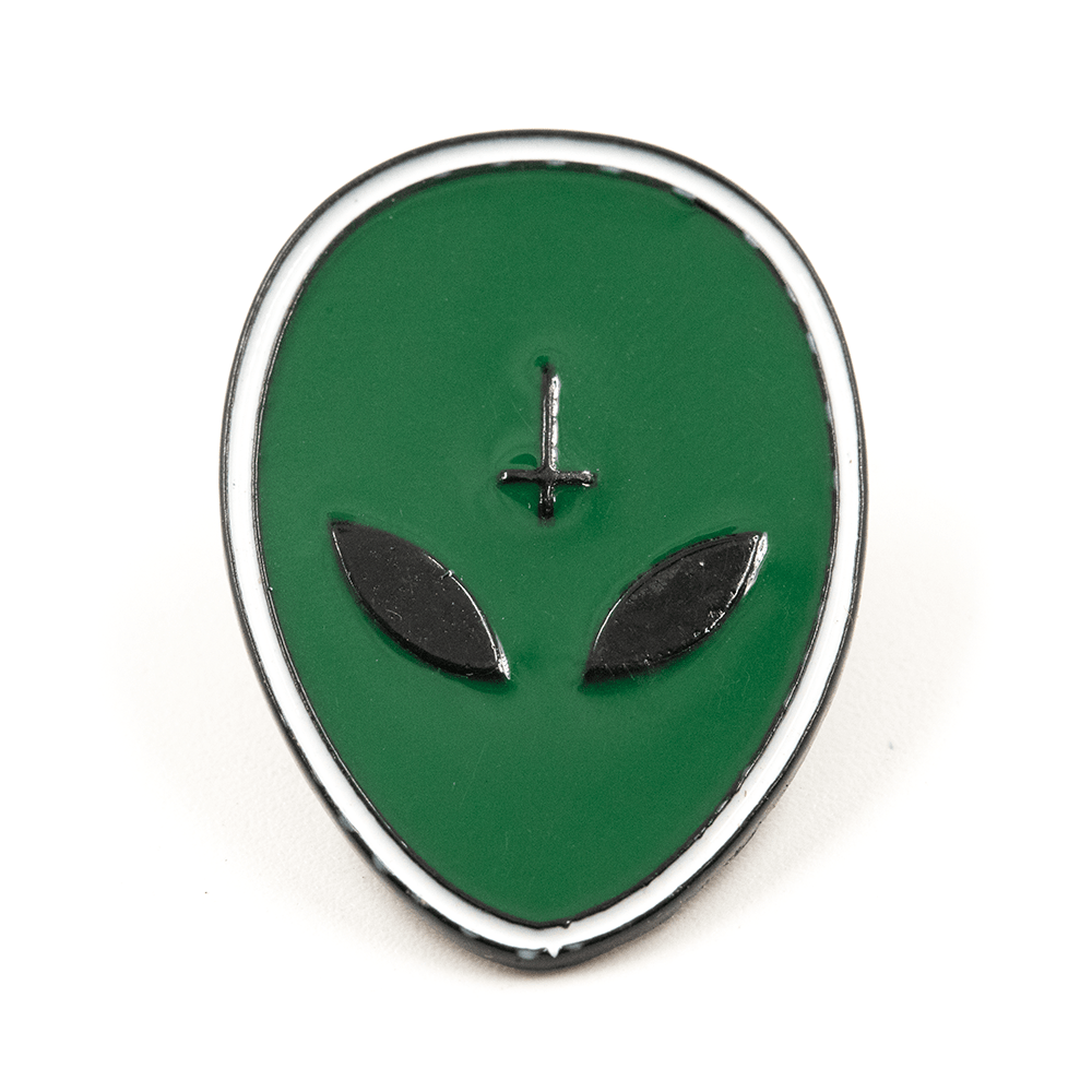 Green Alien Enamel Pin – Off Ya Tree